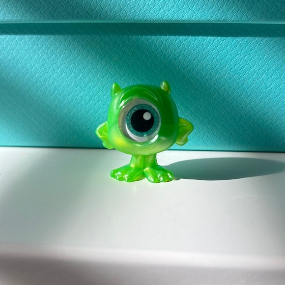 Disney | Toys | Disney Doorables Series 8 Mike Wazowski From Monsters ...